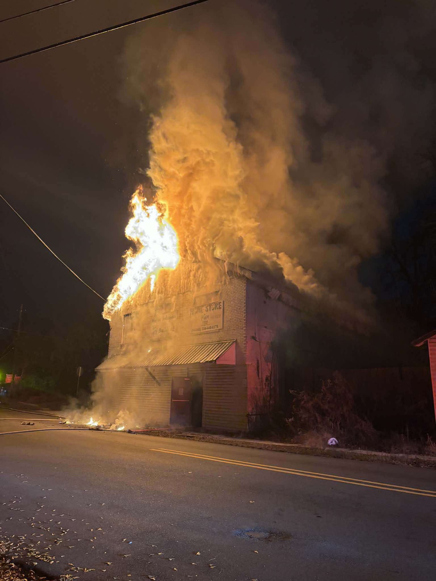 Former Habitat for Humanity building in Phenix City catches on fire ...