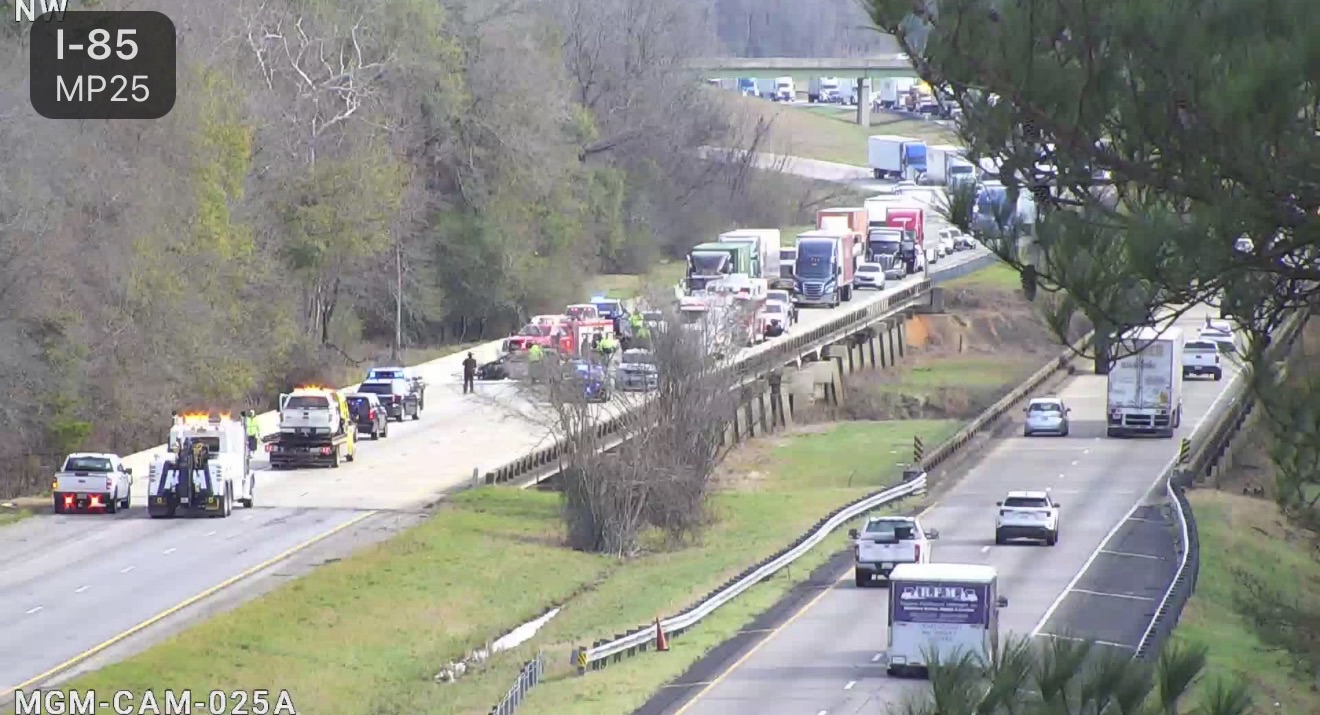 Multi-vehicle crash shuts down I-85 South in Macon County – CNAW 2 with ...